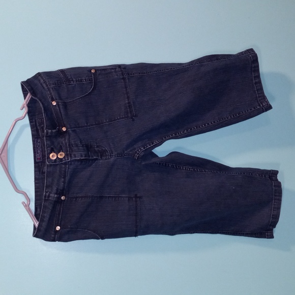 Baccini | Shorts | Baccini Pocket Jeans Cropped Capri Sz | Poshmark